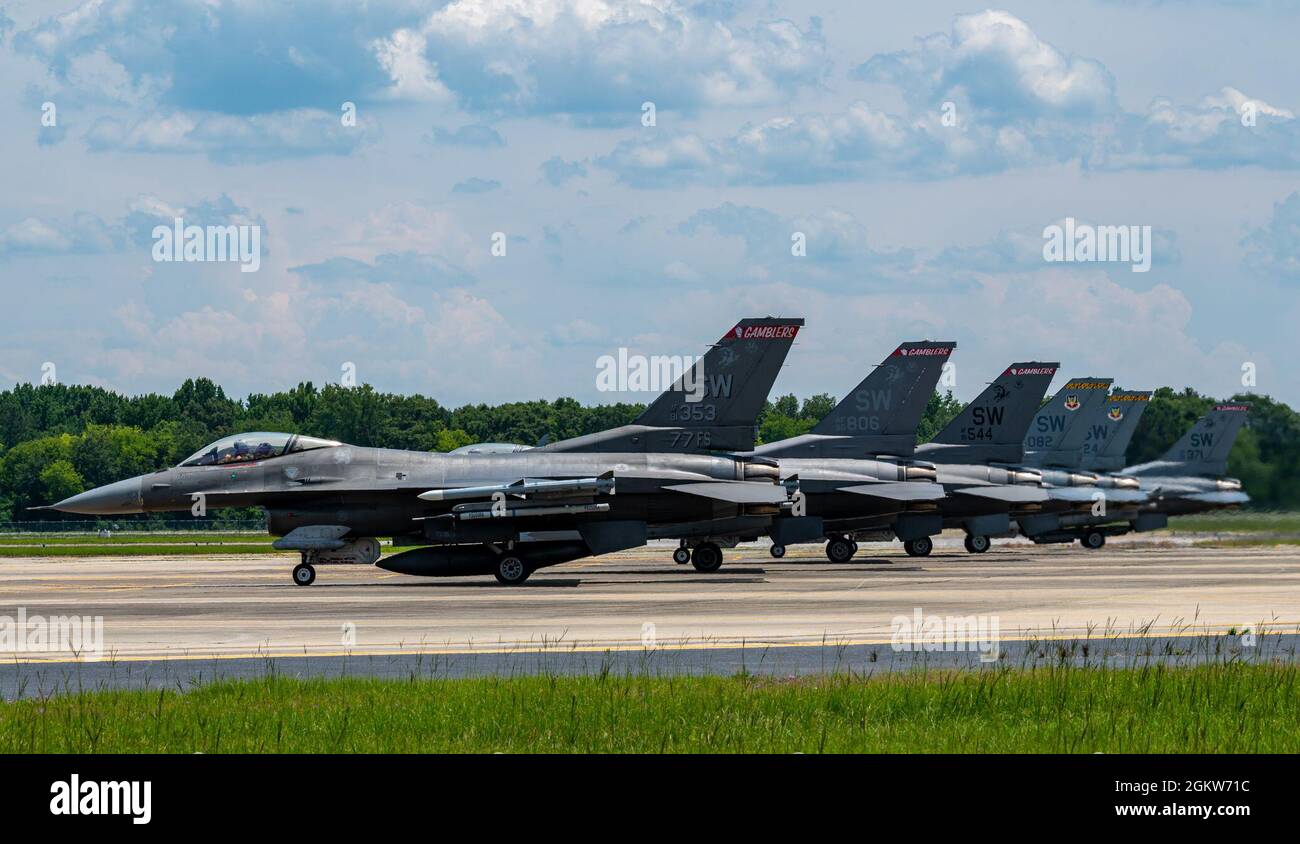 Large scale integration hi-res stock photography and images - Alamy