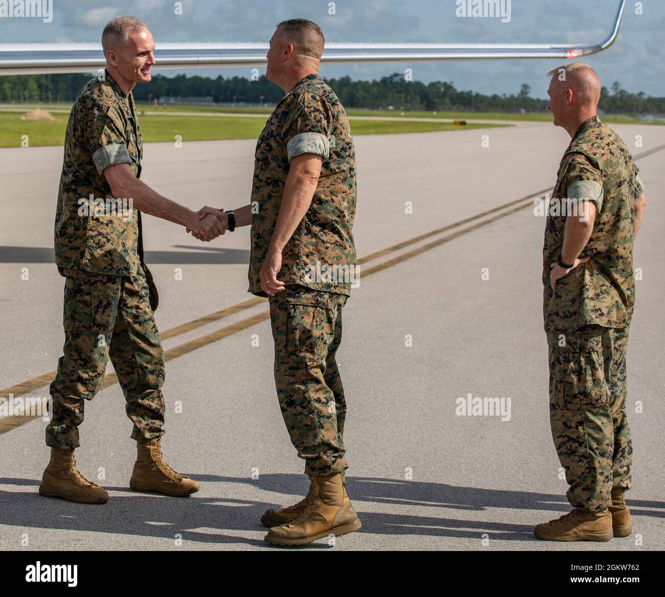 U.S. Marine Corps Gen. Gary L. Thomas, left, Assistant Commandant of ...
