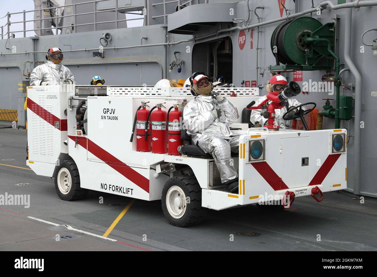 210707-N-VJ326-1238 PACIFIC OCEAN (July 7, 2021) – Sailors participate in a flight deck ...