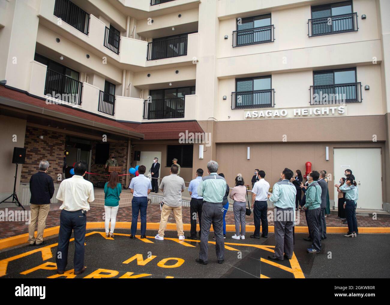 210707-N-HH215-1005 YOKOSUKA, Japan (July 7, 2021) – Capt. Rich Jarrett ...