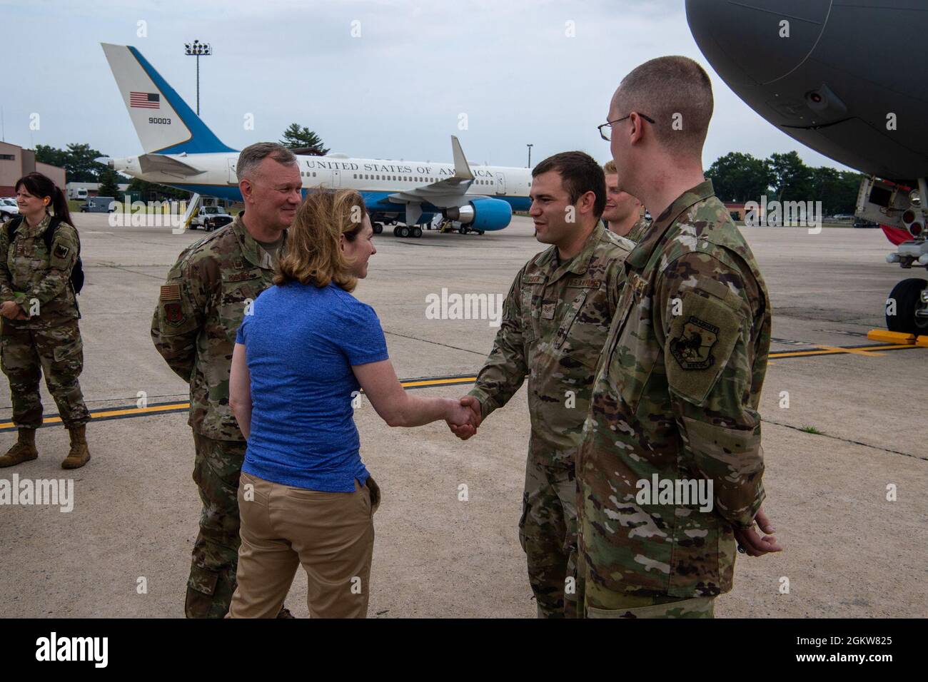 Deputy Secretary of Defense Dr. Kathleen H. Hicks met with 157th Air ...