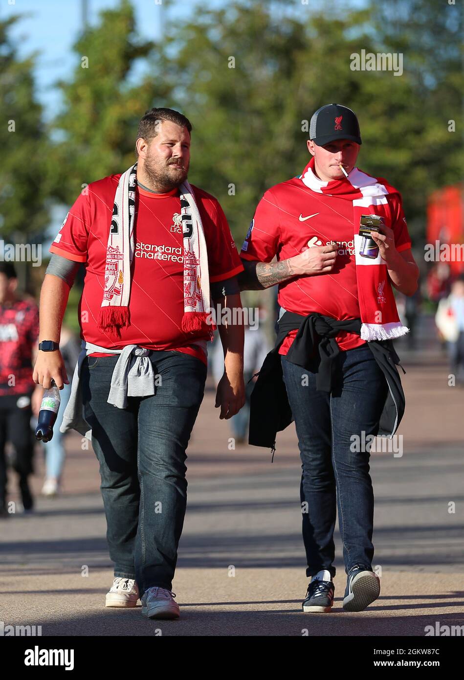 Football fans arriving anfield hi-res stock photography and images - Alamy