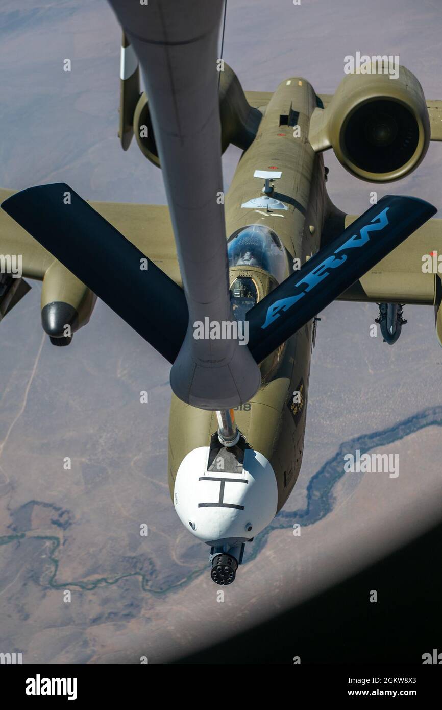 A KC-135 Stratotanker from the 507th Air Refueling Wing, Tinker Air ...