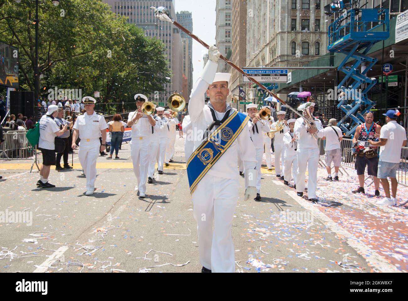 The U.S. Navy Band participates in the New York City Hometown Heroes ...