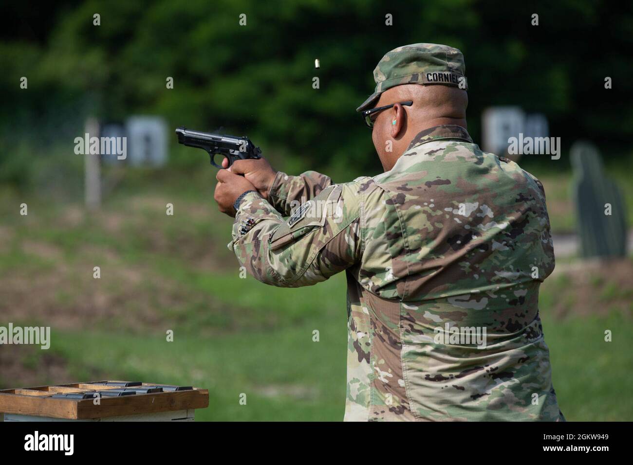 Soldiers from the 46th Military Police Command conduct their annual ...