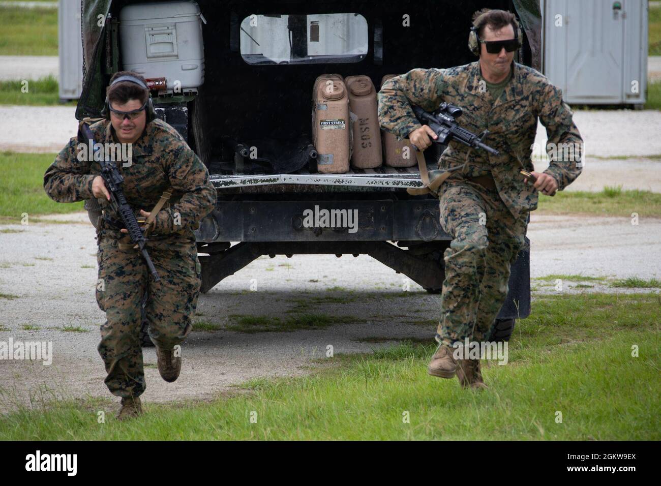 Engaging host hi-res stock photography and images - Alamy