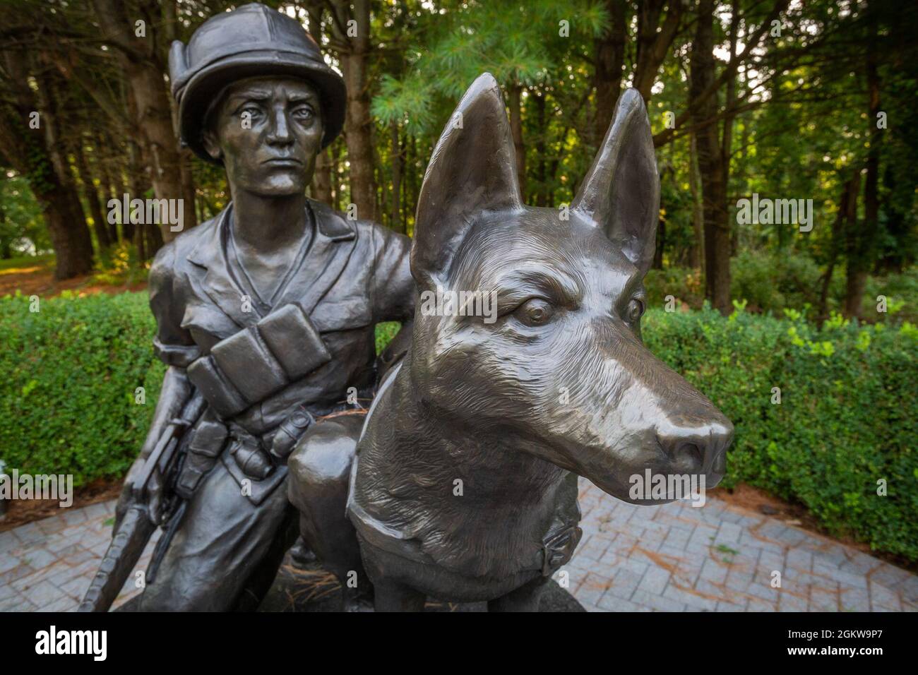 The US War Dogs Memorial at the New Jersey Vietnam Veterans’ Memorial ...