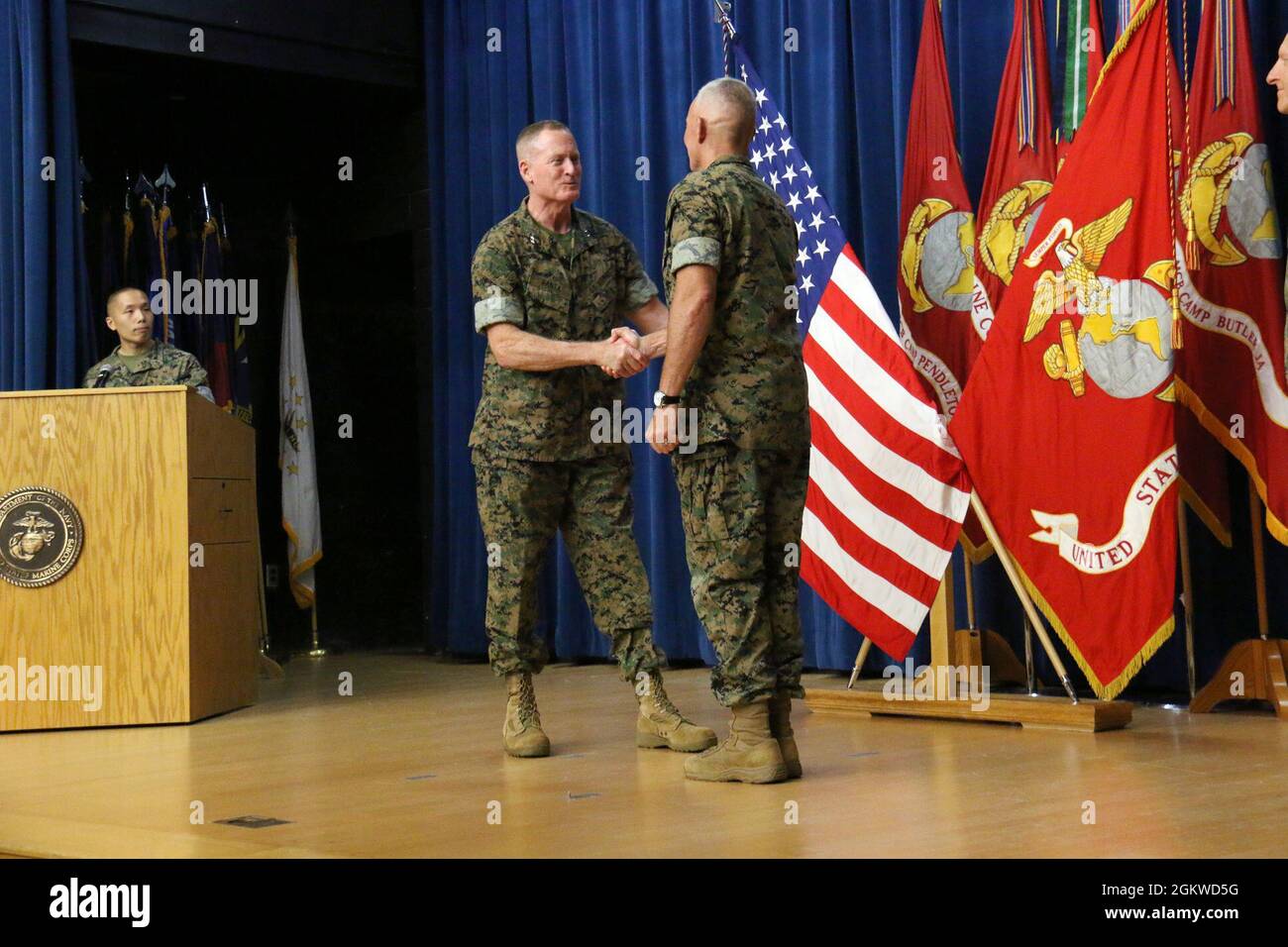 Outgoing commander b hi-res stock photography and images - Alamy