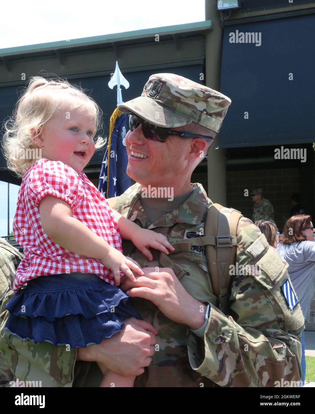A Soldier from 1st Armored Brigade Combat Team, 3rd Infantry Division ...
