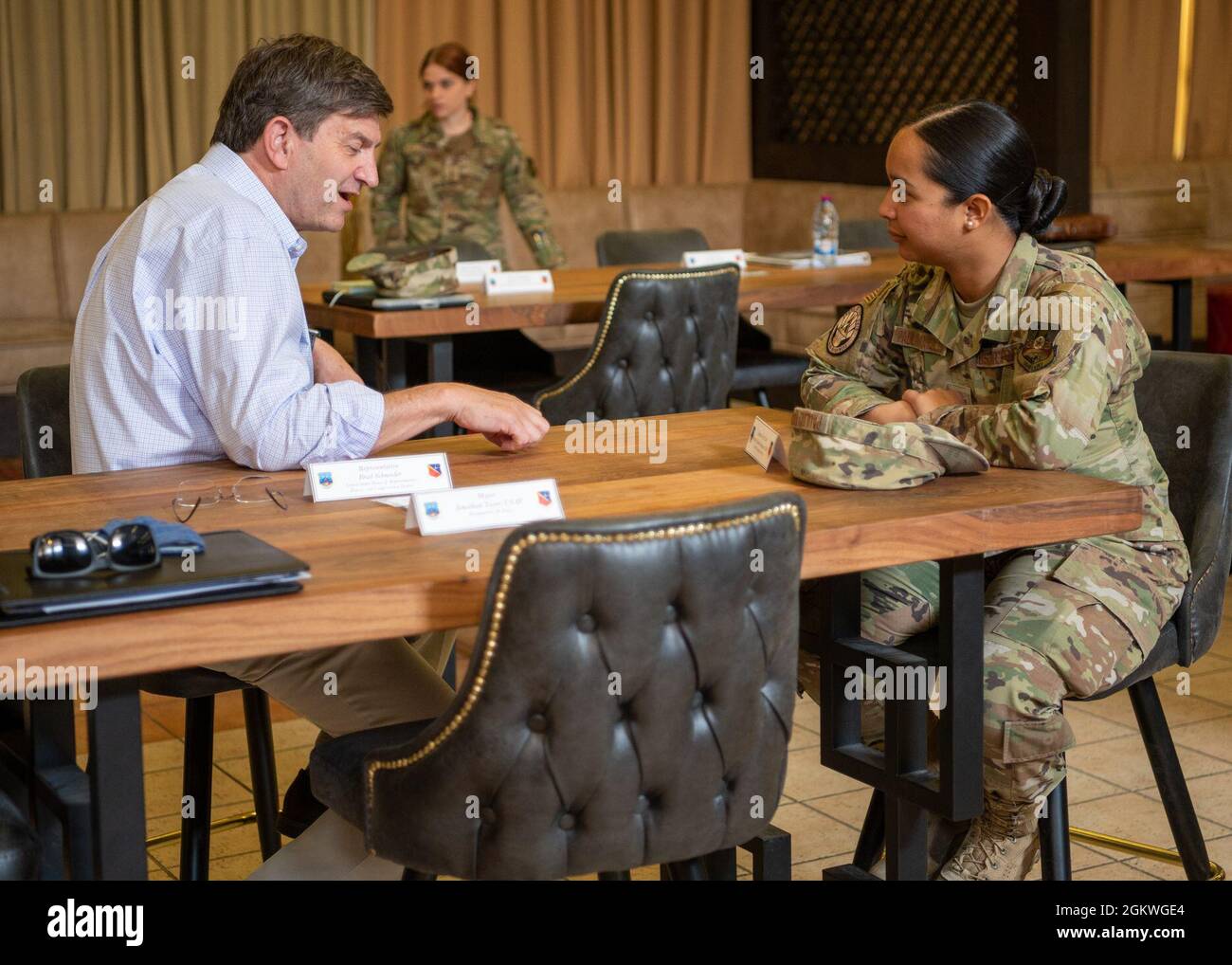 Class 379 hi-res stock photography and images - Alamy