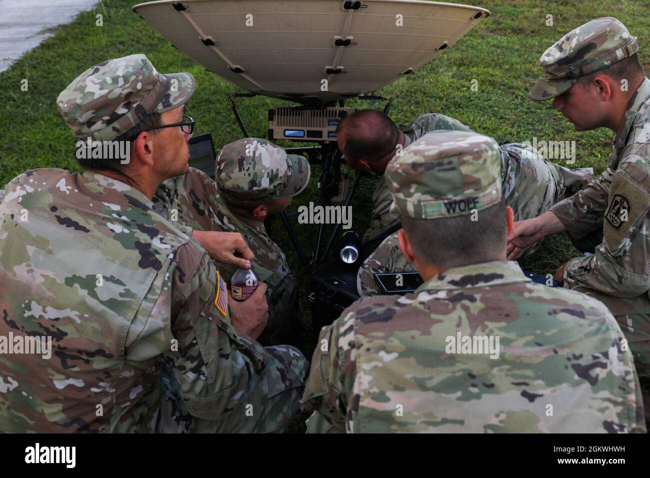 11th Signal Brigade Soldiers from Fort Hood, Texas, build up a scalable ...