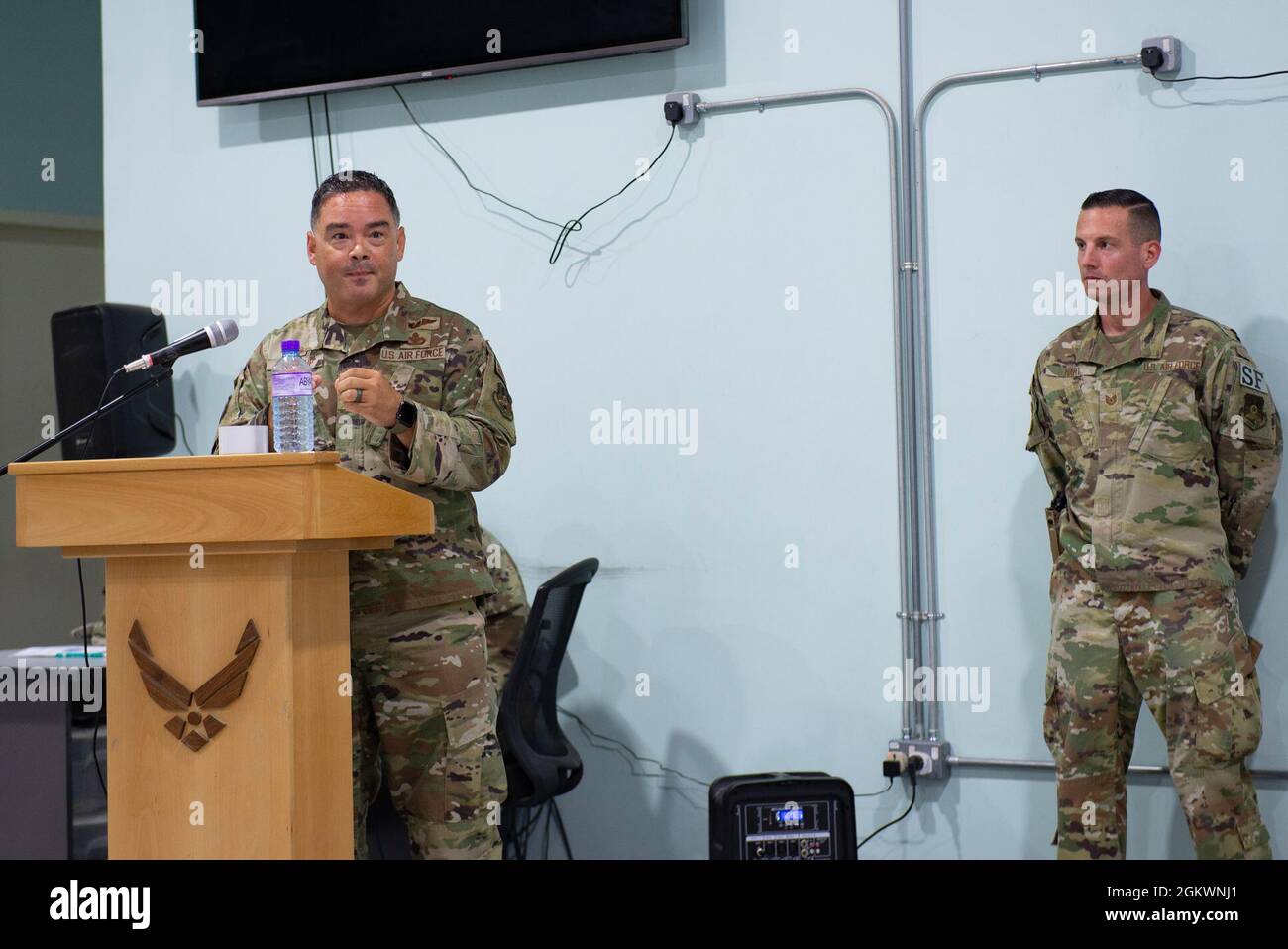 407th expeditionary security forces squadron hi-res stock photography ...