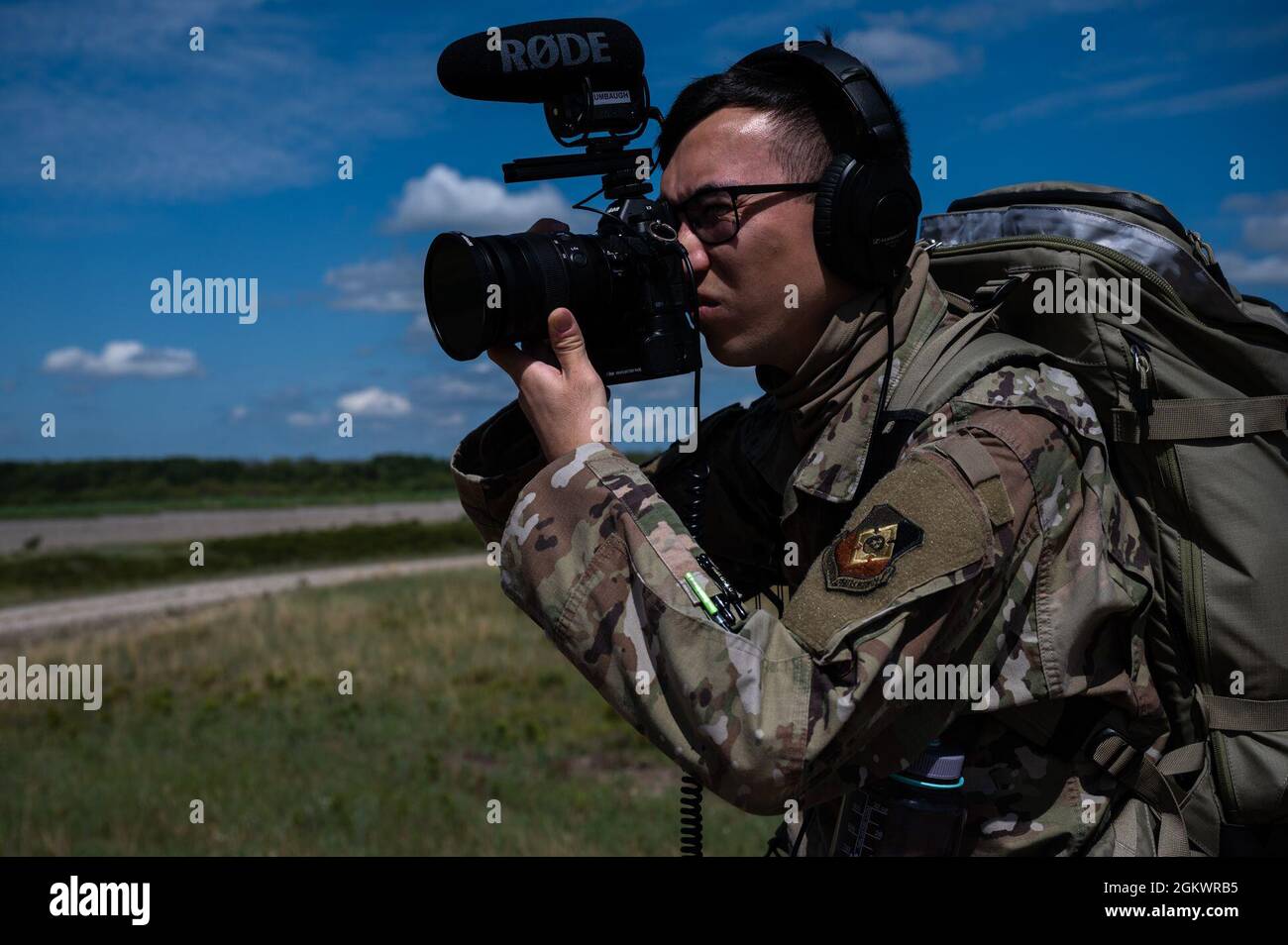 Combat camera team hi-res stock photography and images - Alamy