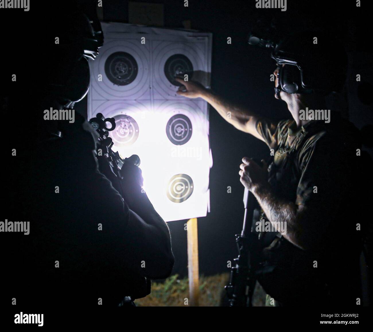 Serbian Police from the Special Anti-terrorist Unit (SAJ) and U.S. Army ...