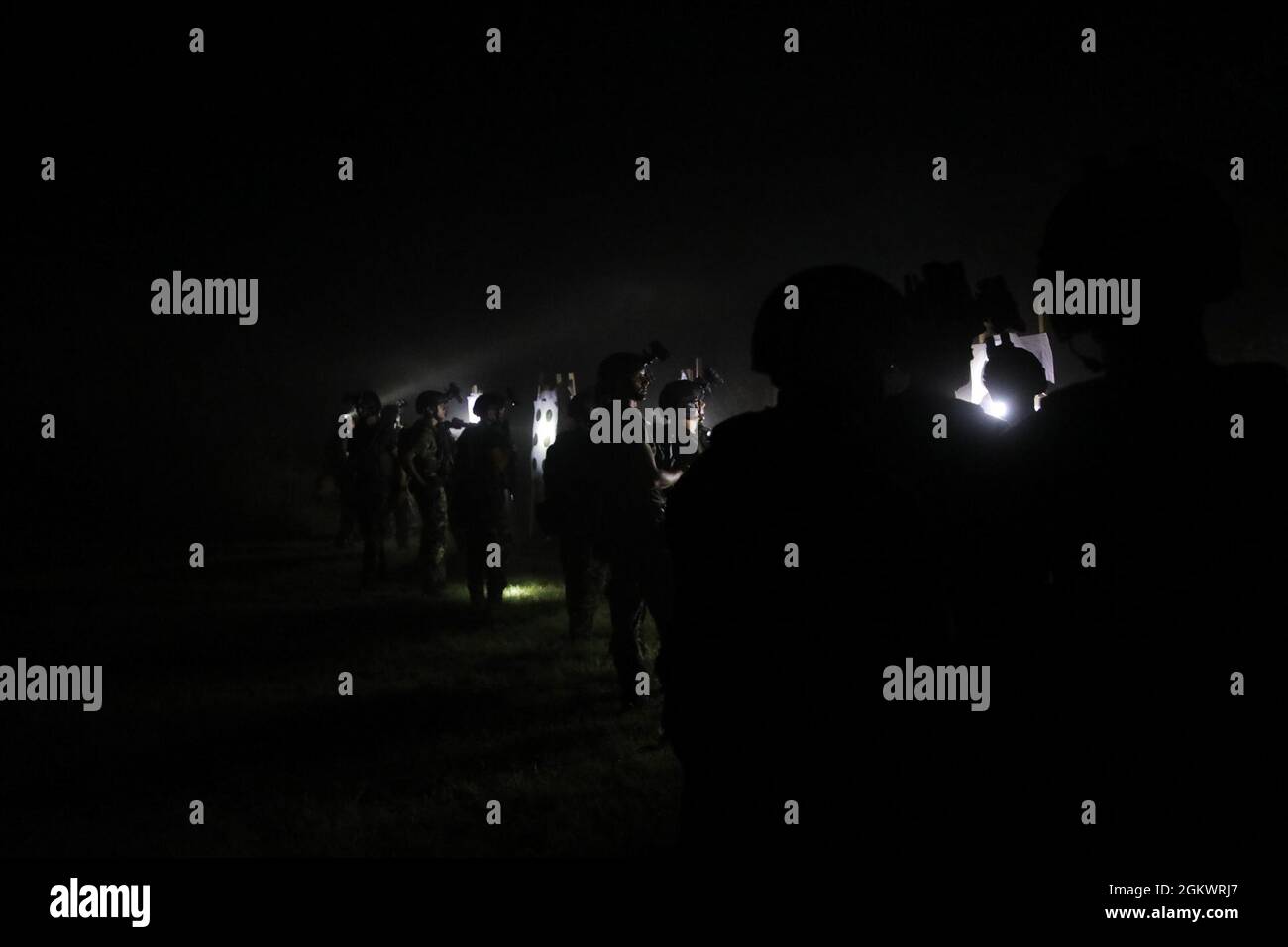 Serbian Police from the Special Anti-terrorist Unit (SAJ) and U.S. Army ...