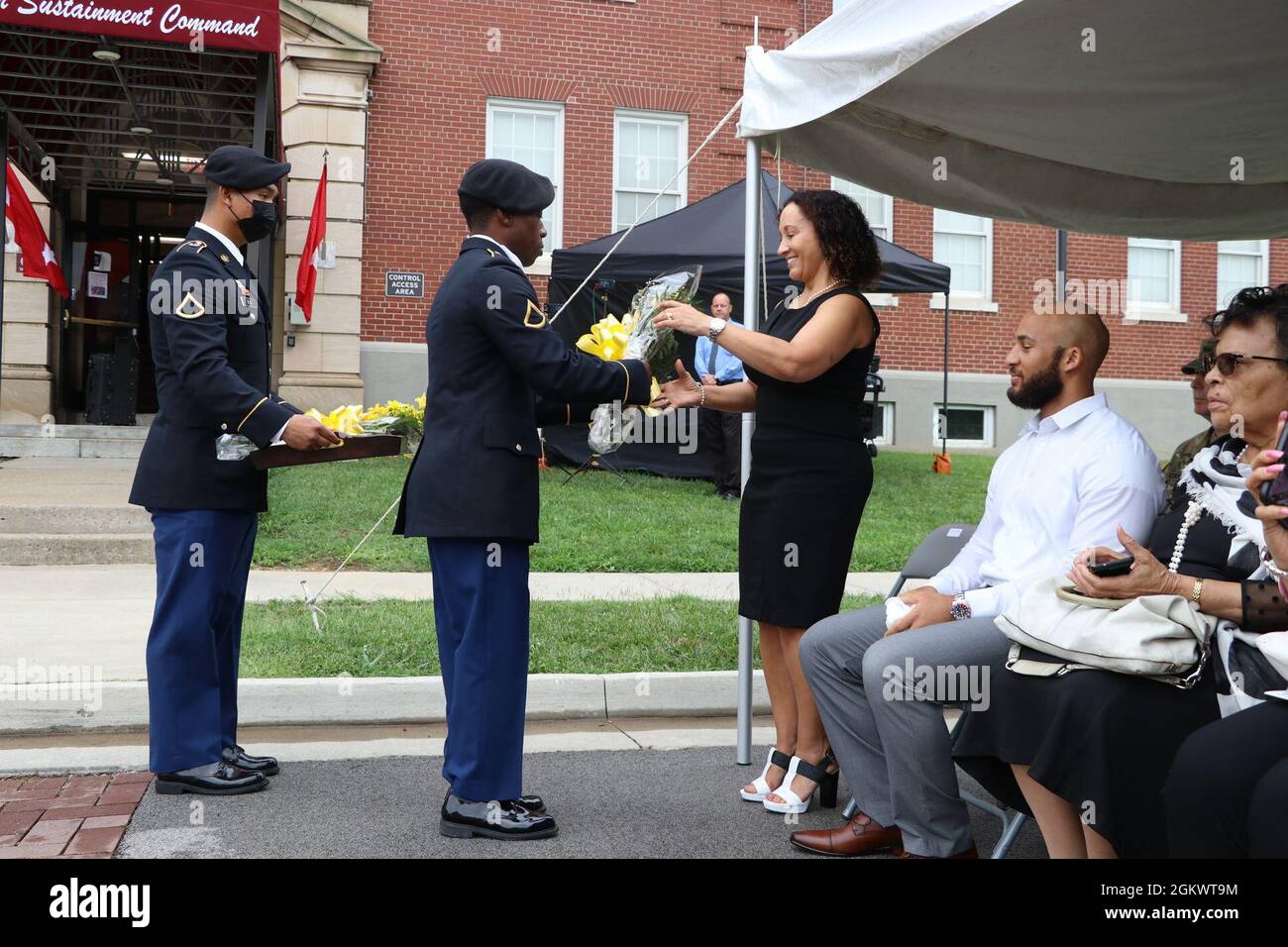 Maj gen michel m russell hi-res stock photography and images - Alamy
