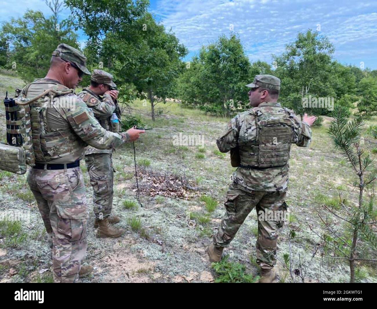 Airmen assigned to the Ohio Air National Guard's 178th Wing Security ...