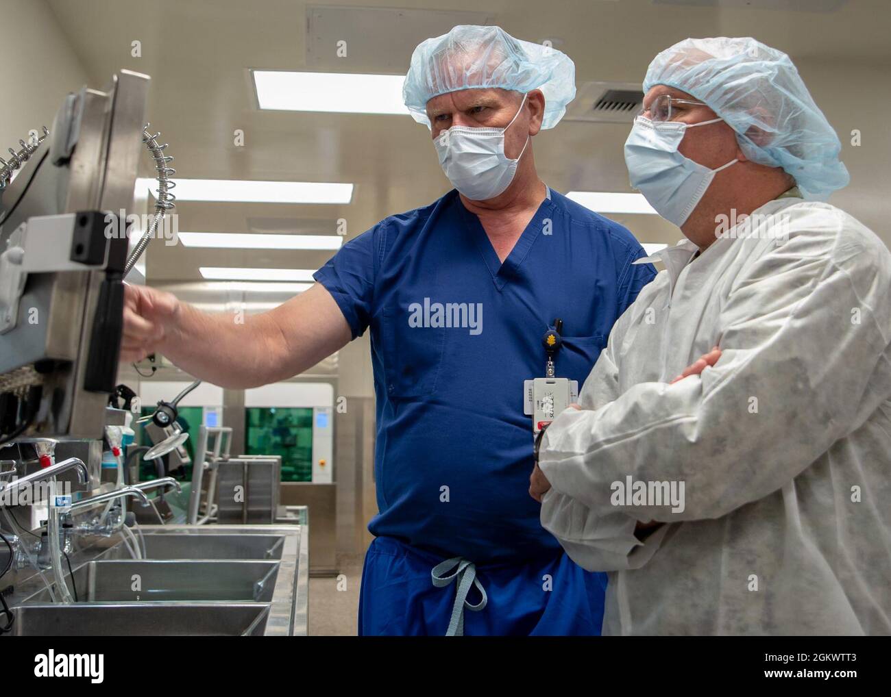 210713-N-DA693-1163 SAN DIEGO (July 13, 2021) Capt. Jeffrey Bledsoe ...