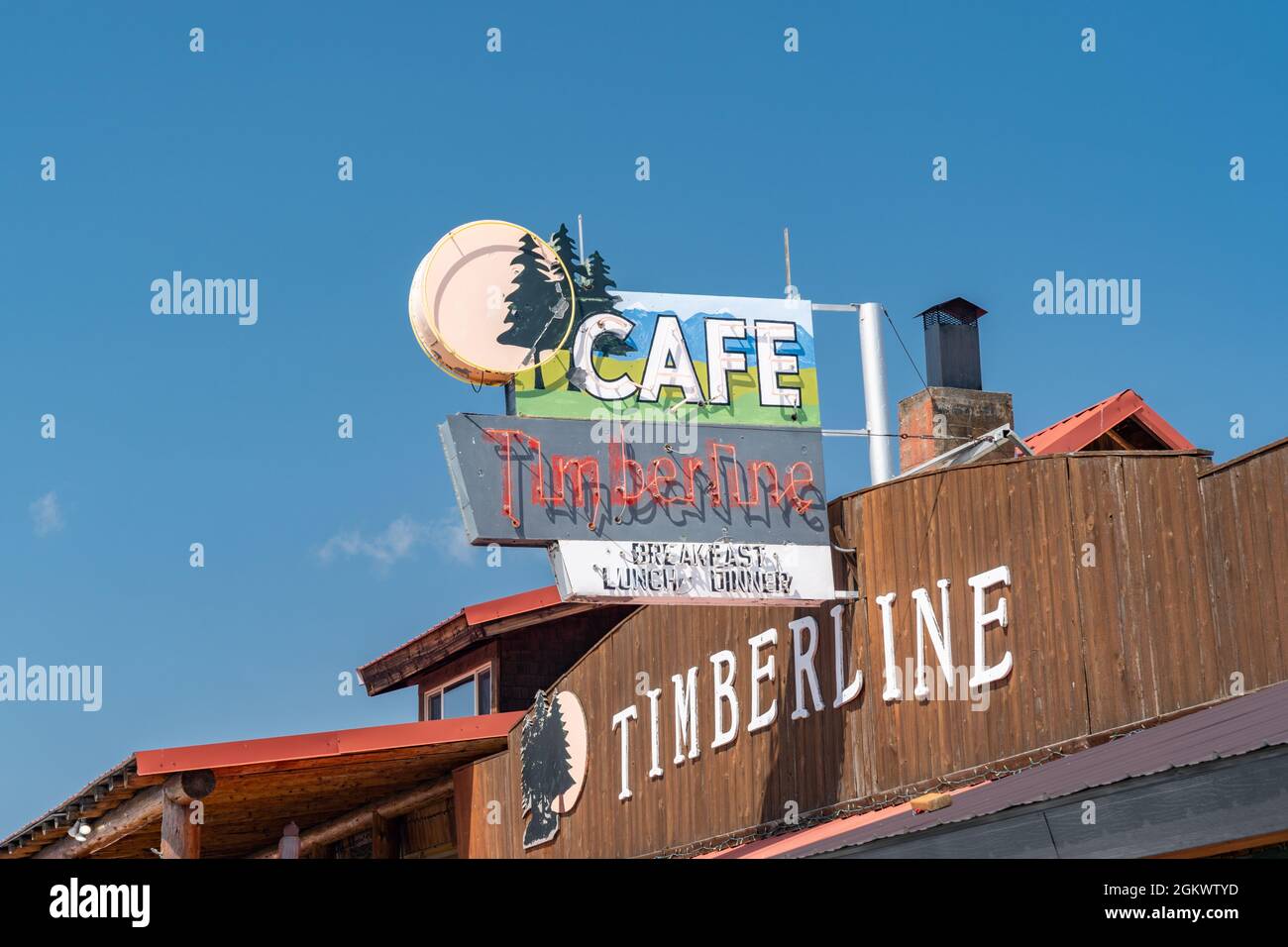 West Yellowstone, Montana - August 23, 2021: Retro style neon sign for ...