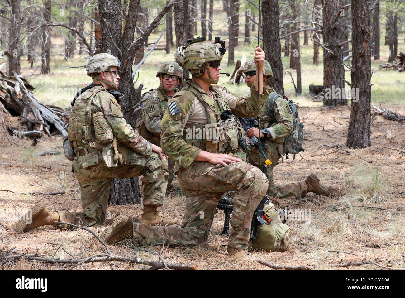 Arizona Army National Guard Soldiers with Bravo Company 1-158th ...