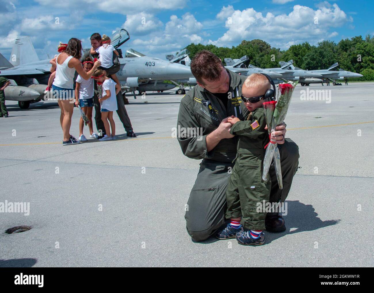 Strike fighter squadron vfa 105 hi-res stock photography and images - Alamy