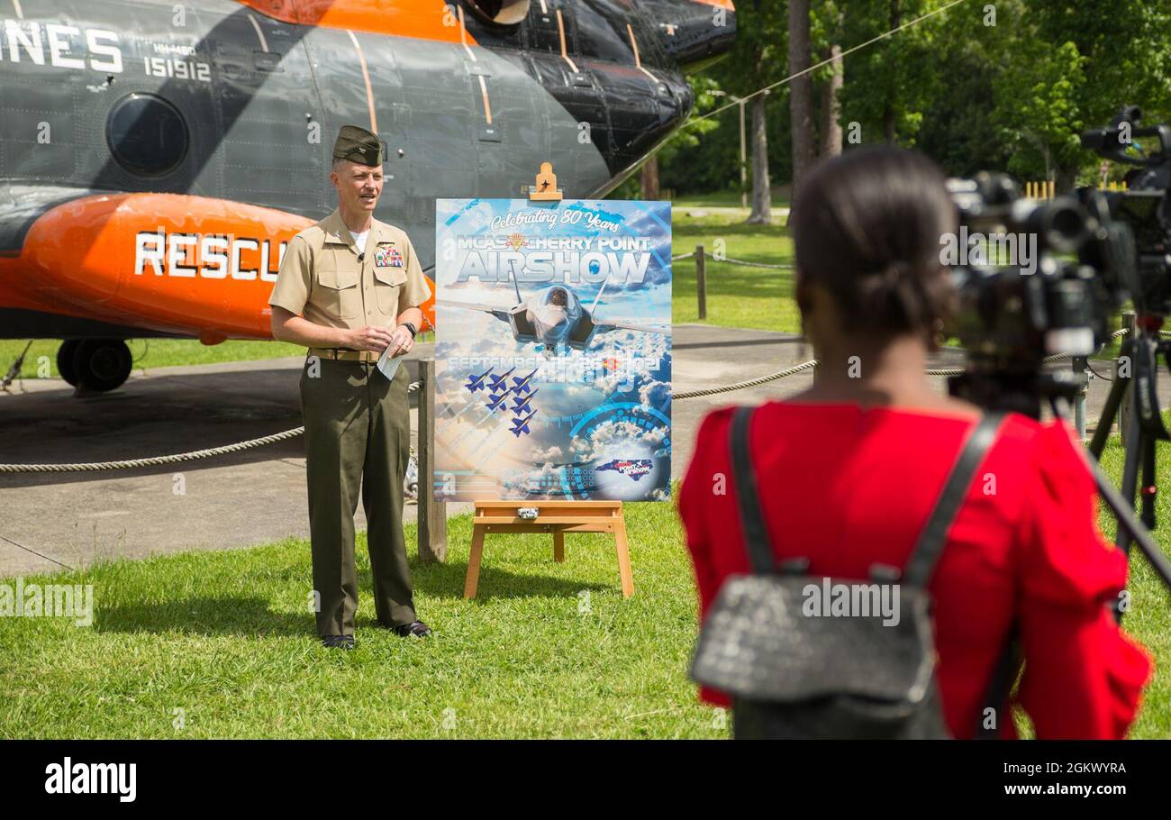 U.S. Marine Corps Col. Mikel Huber, Marine Corps Air Station (MCAS ...