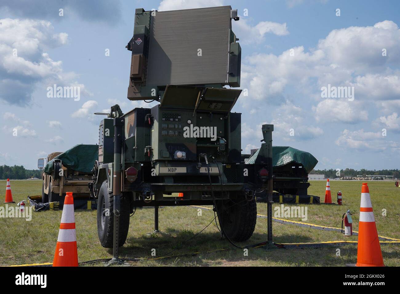 Sentinel radar operators with the 188th Air Defense Artillery Regiment ...