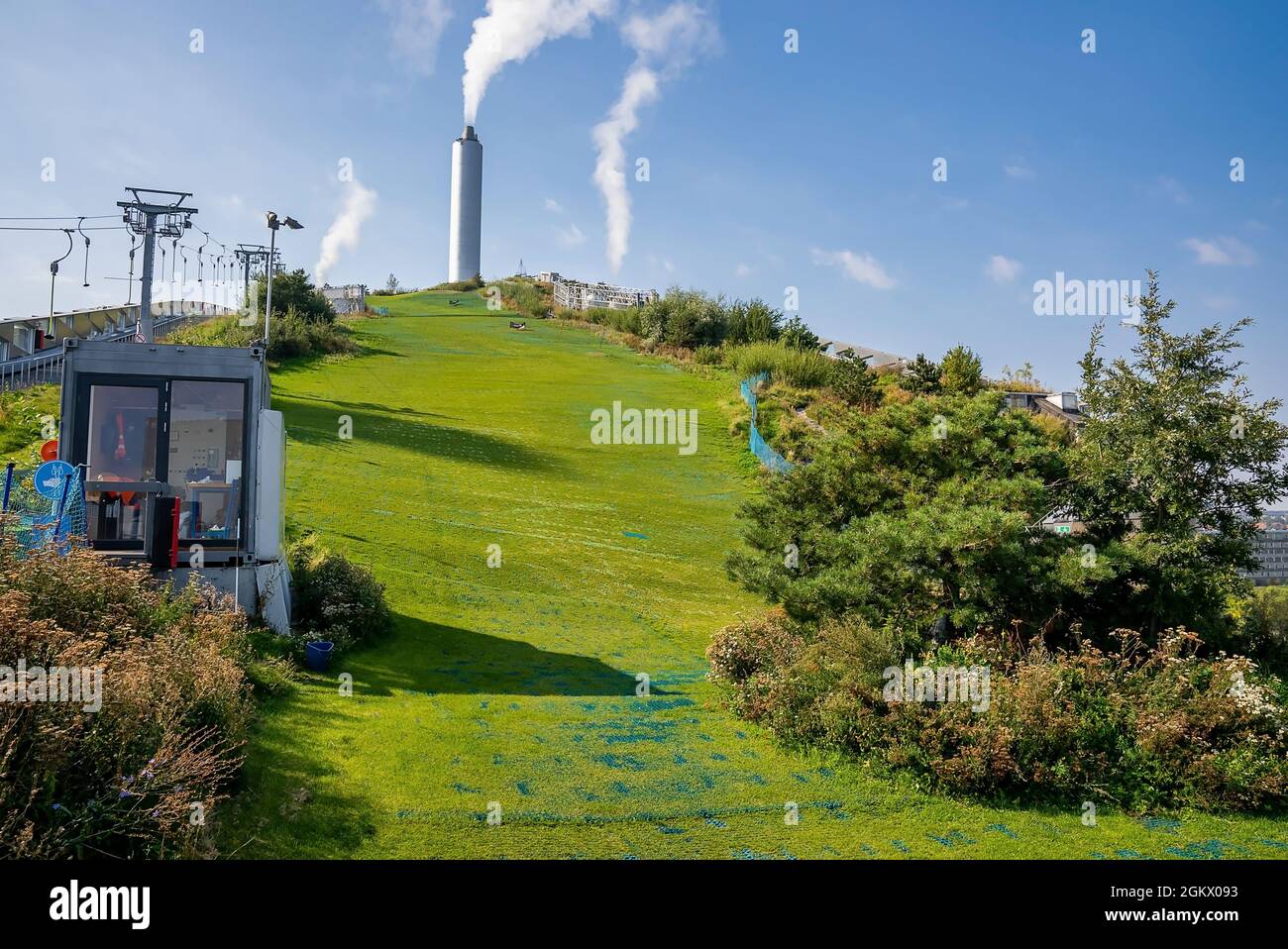 Waste-to-Energy Power Plant in Copenhagen with the ski area on the roof ...
