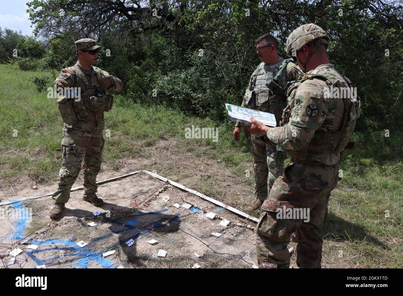 Troop leading procedures hi-res stock photography and images - Alamy