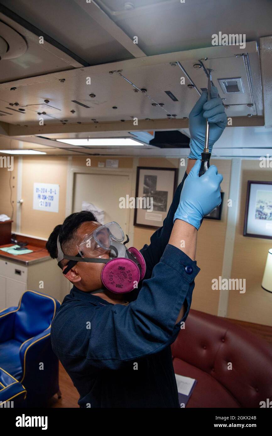 210714-N-JW440-1004 GULF OF OMAN (July 14, 2021) – Culinary Specialist ...