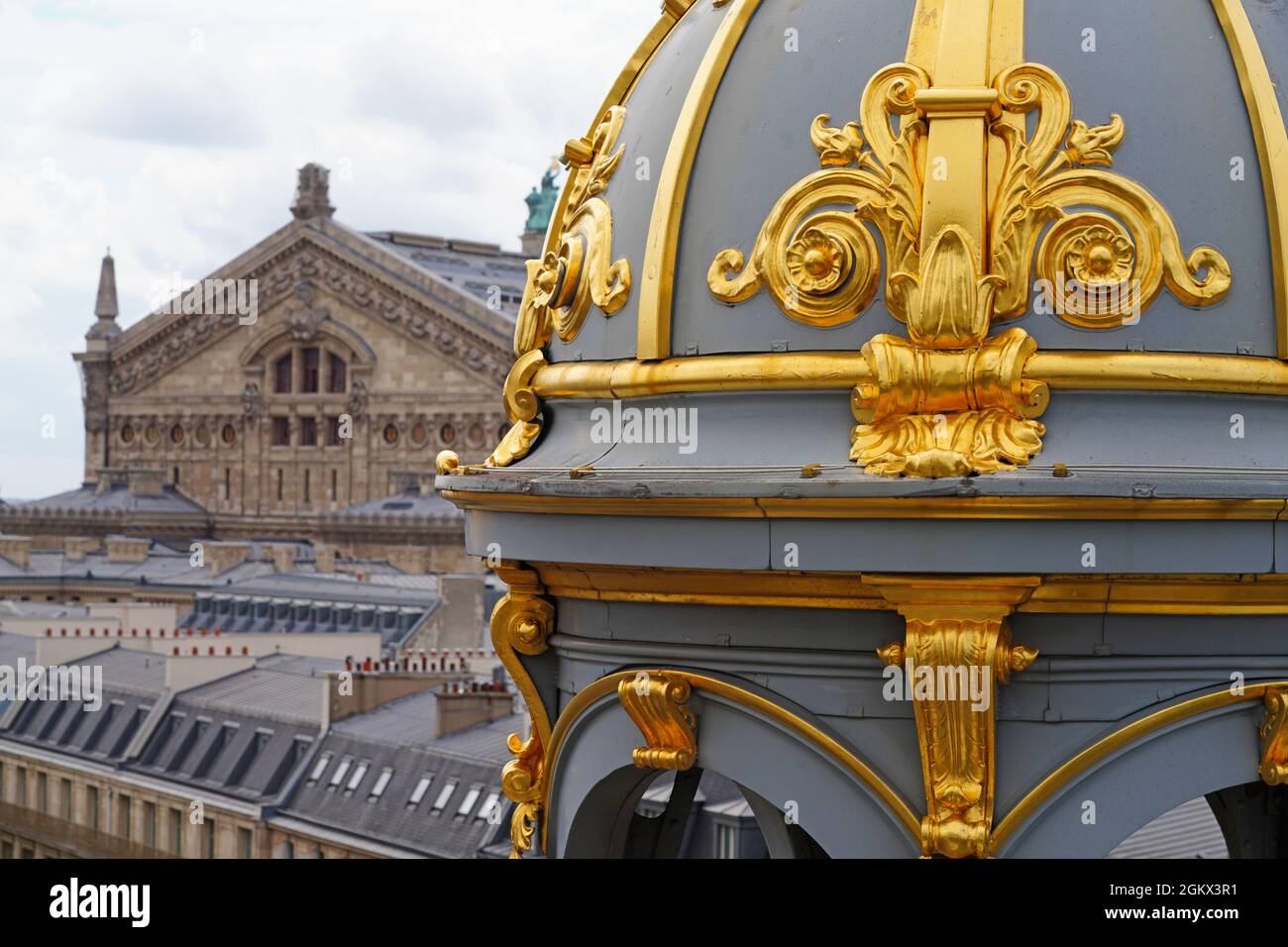 2021 right bank paris hi-res stock photography and images - Alamy