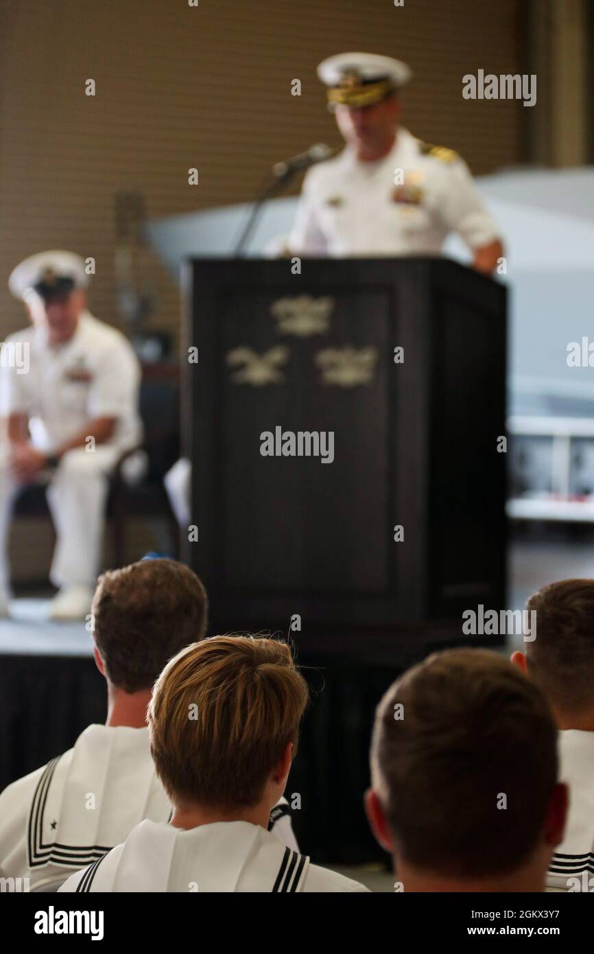 210715-N-QC706-0113 CORONADO, Calif. (July 15, 2021) Cmdr. Brad Geary ...