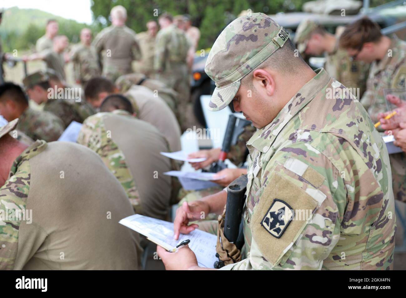Arizona Army National Guard Soldiers compete in the 1-158th Infantry ...