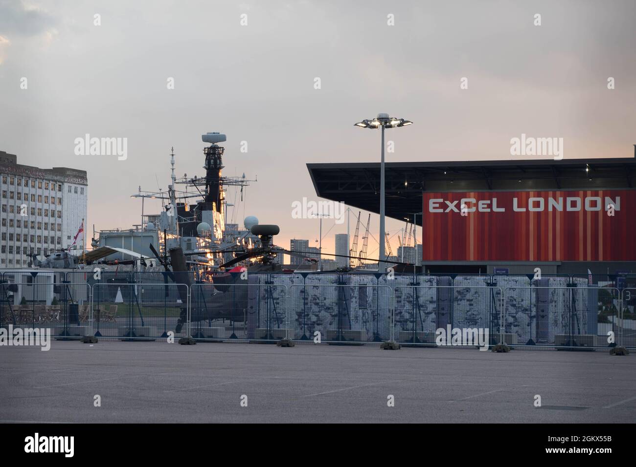 ExCel London, 15 September 2021. Anti-war campaigners (stop the arms ...