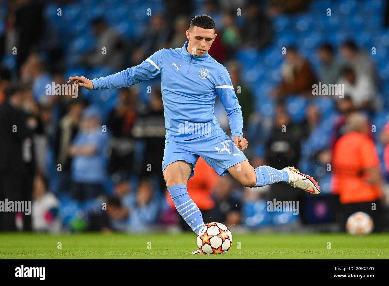 Phil Foden #47 of Manchester City during the pre-game warmup Stock ...