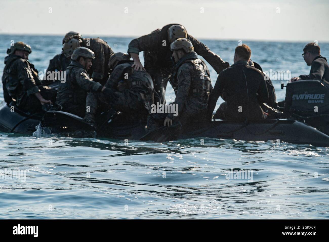Amphibious operations hi-res stock photography and images - Alamy