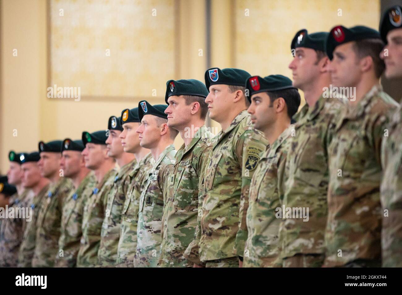 Soldiers assigned to the U.S. Army John F. Kennedy Special Warfare ...