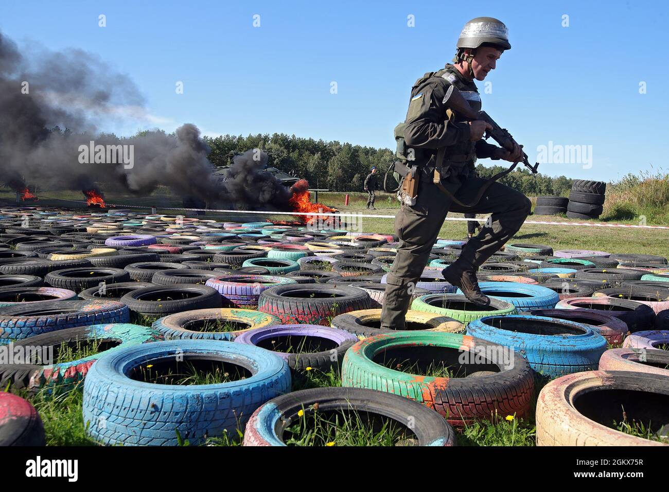 Tyre obstacle course hi-res stock photography and images - Alamy
