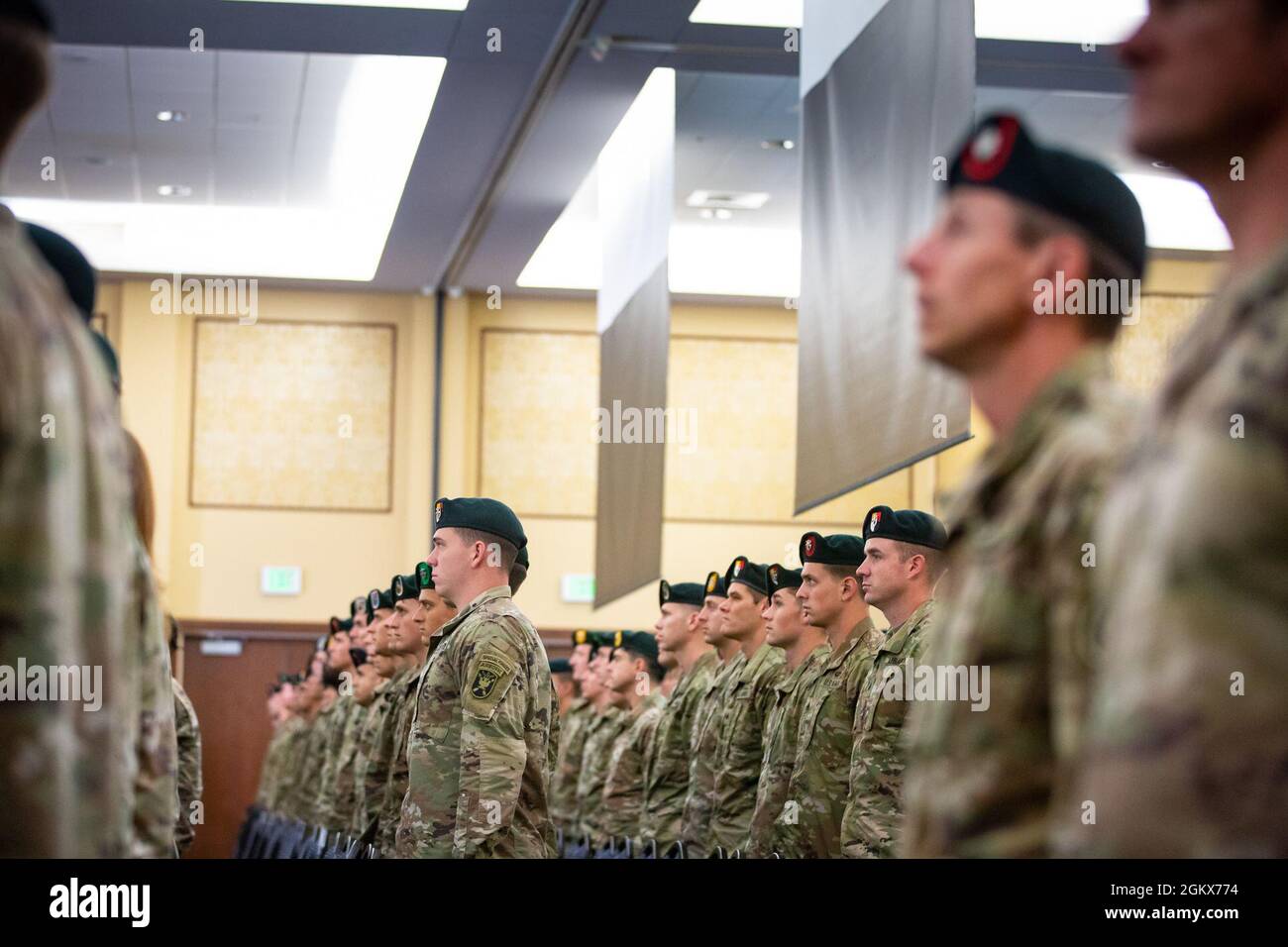 Soldiers assigned to the U.S. Army John F. Kennedy Special Warfare ...