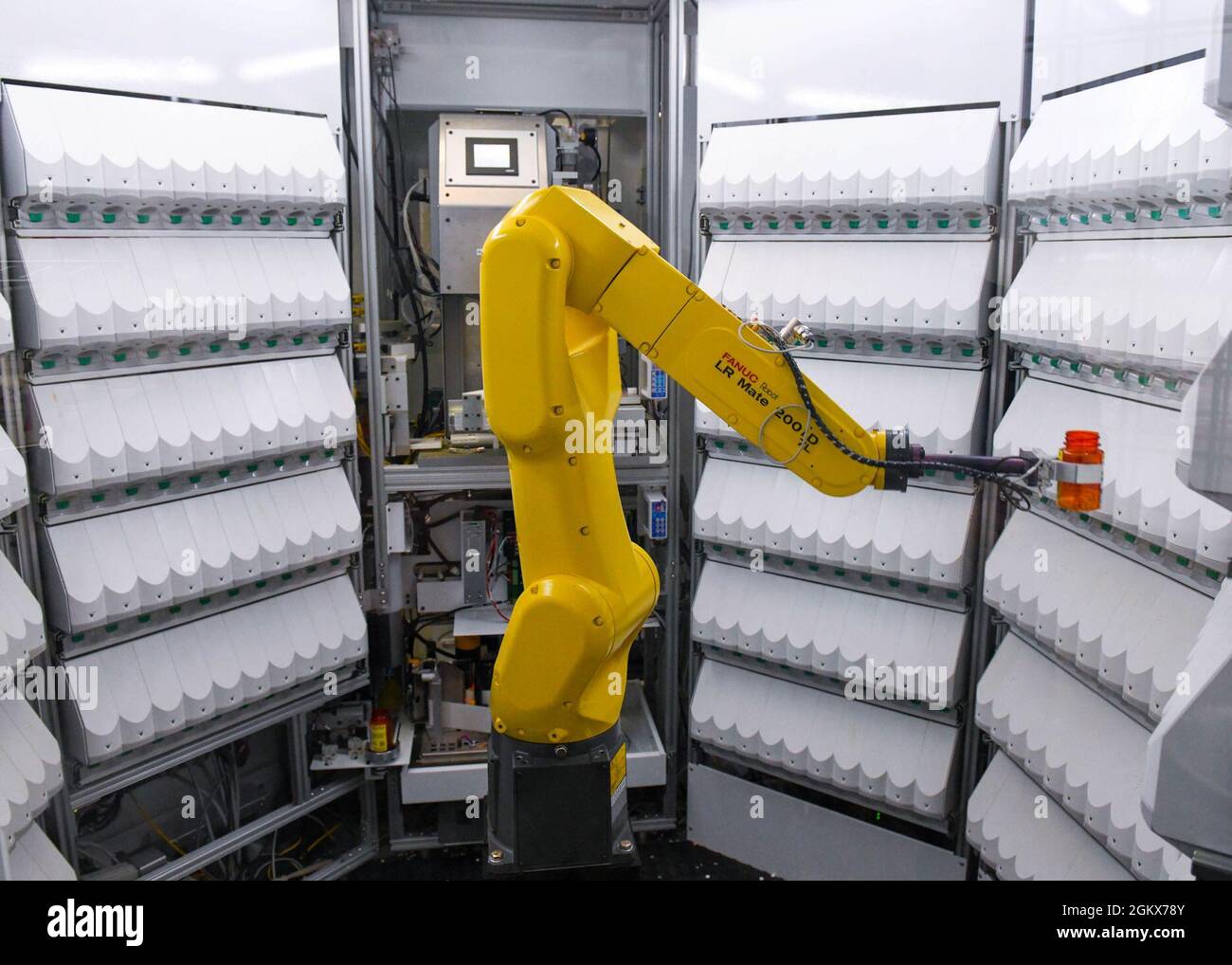Medication dispensing system hi-res stock photography and images - Alamy
