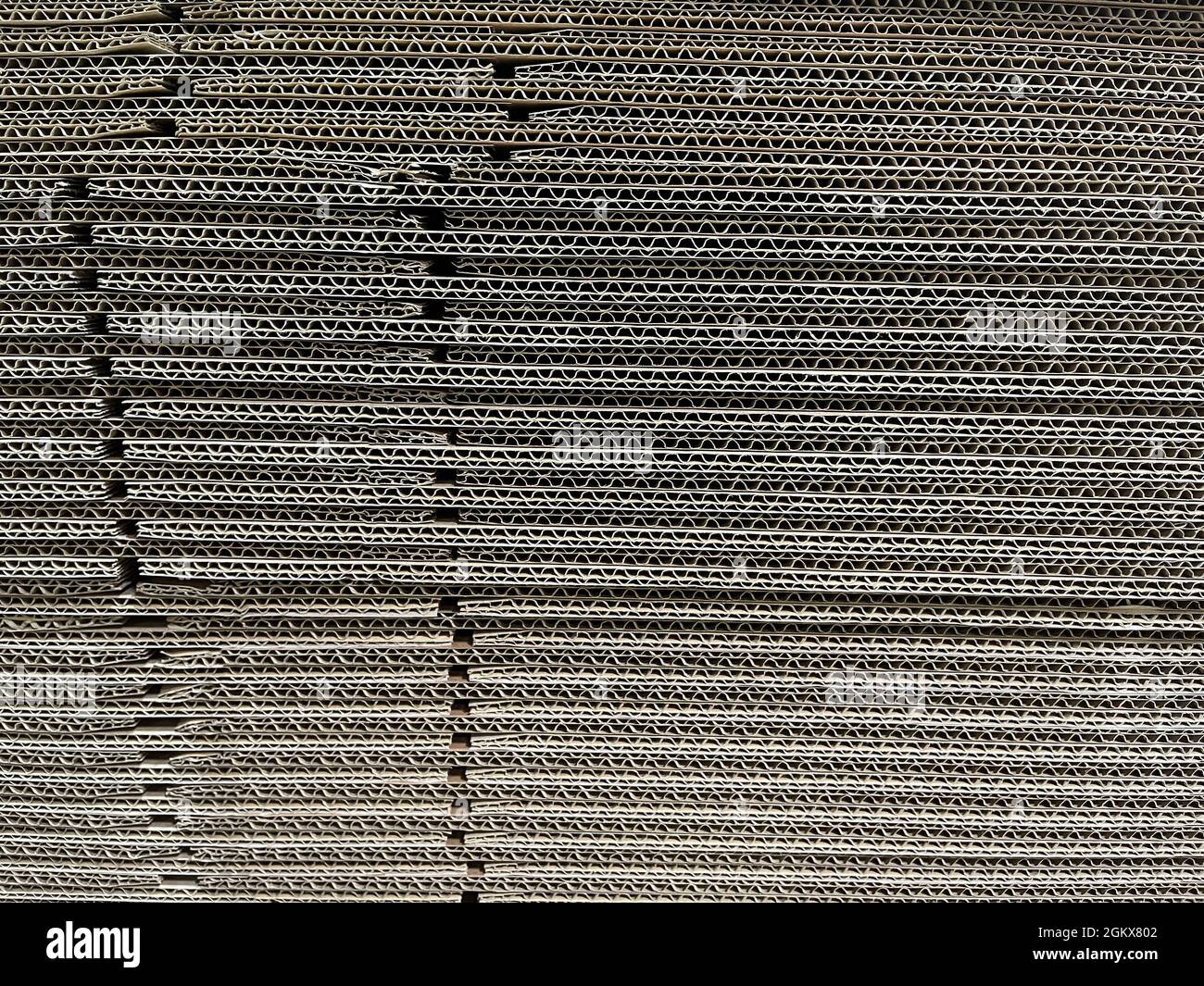 Cardboard box texture hi-res stock photography and images - Alamy