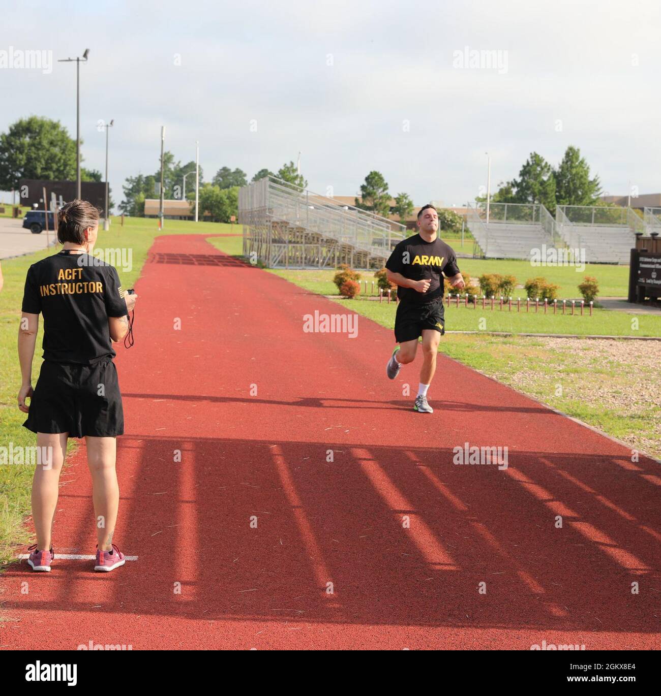 Diagnostic army combat fitness test hi-res stock photography and images ...