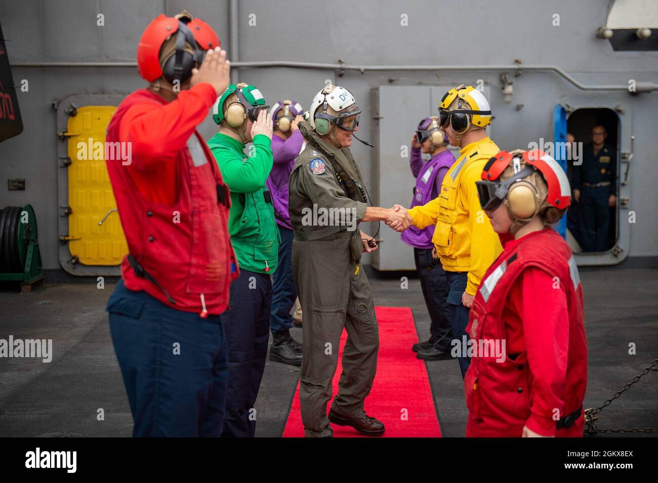 210716-N-IW069-1358 PACIFIC OCEAN (July 16, 2021) Vice Adm. Steve ...