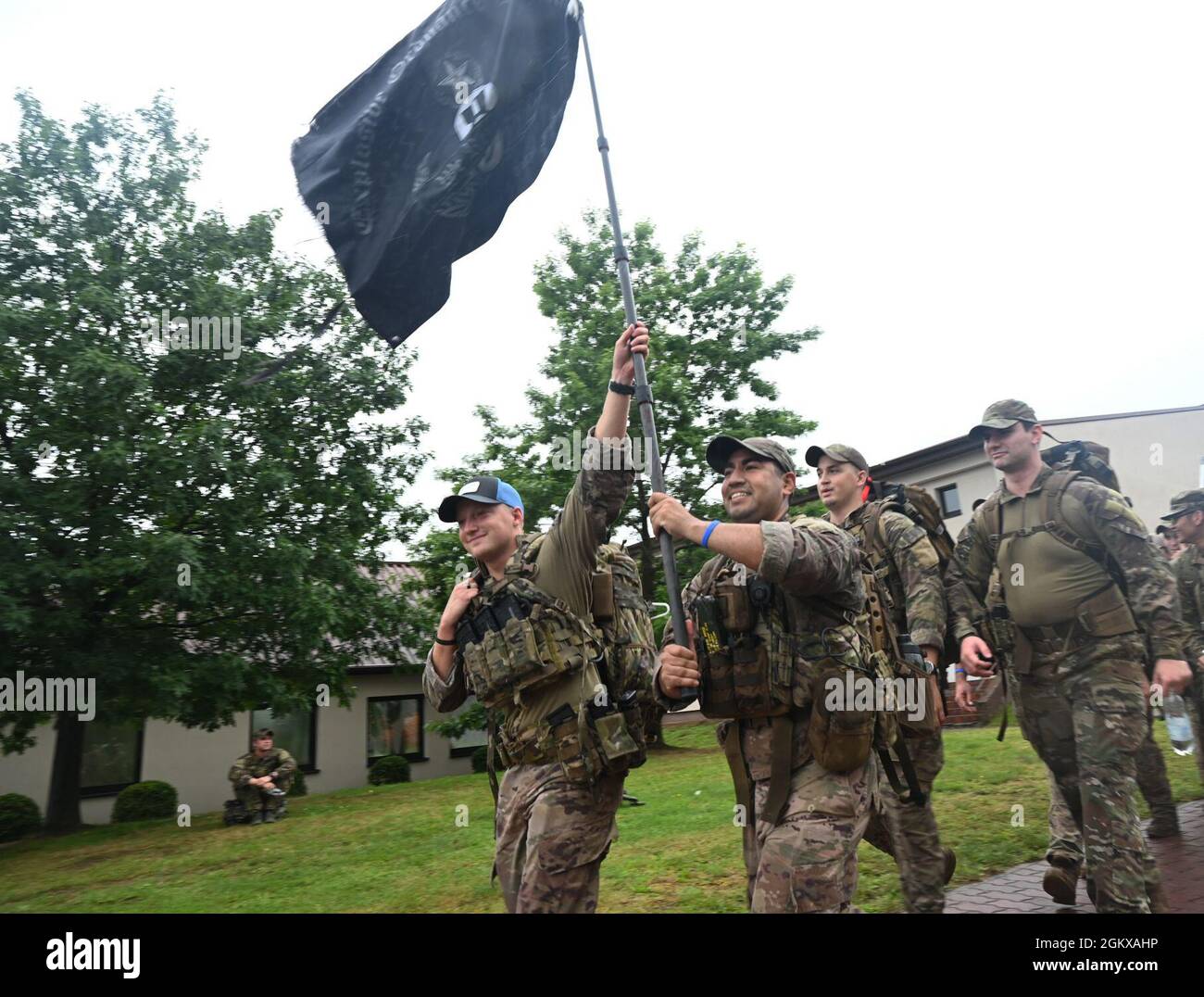 U.S. Air Force Airmen assigned to the 786th Explosive Ordnance Disposal ...