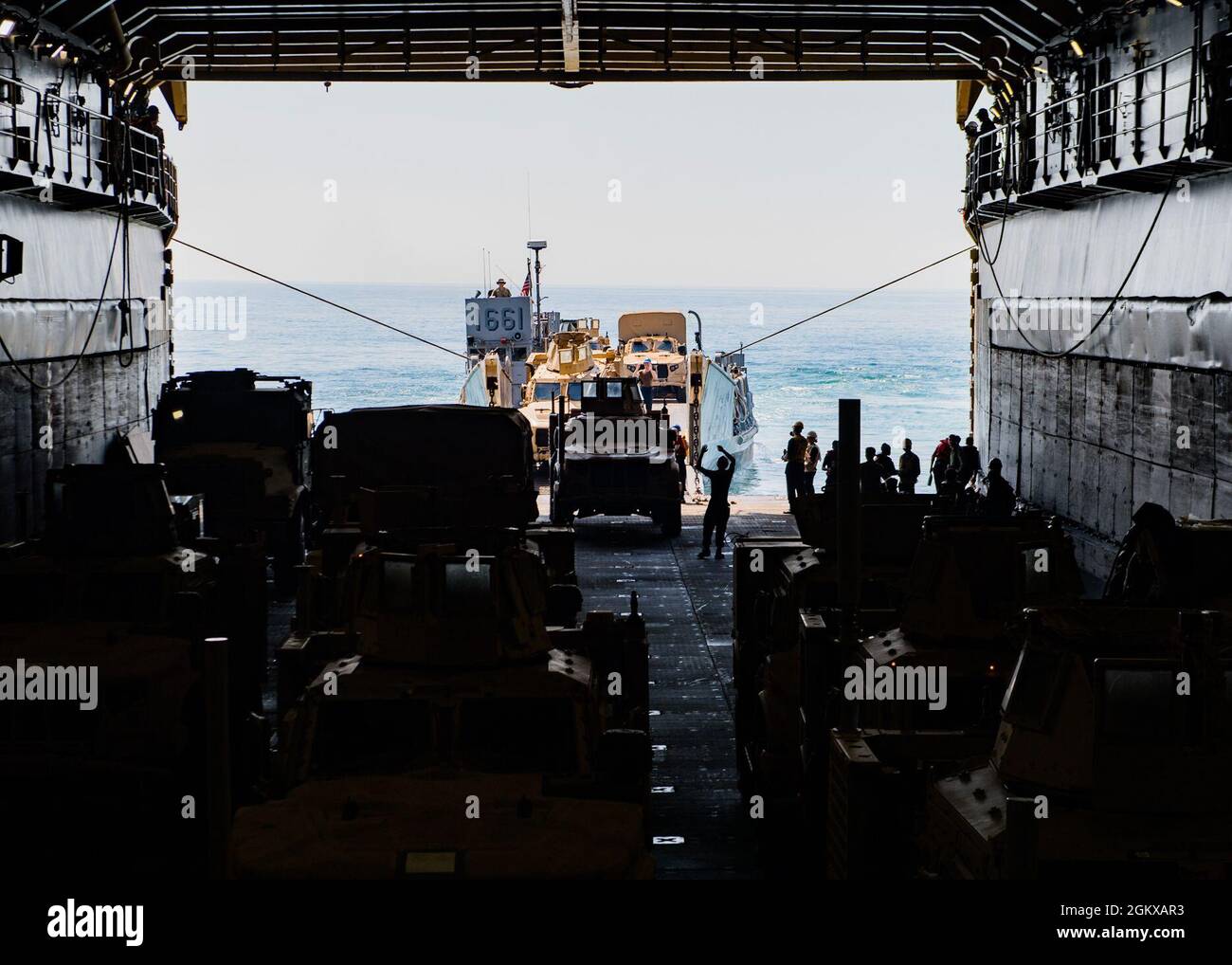 Landing craft utility lcu 1661 hi-res stock photography and images - Alamy