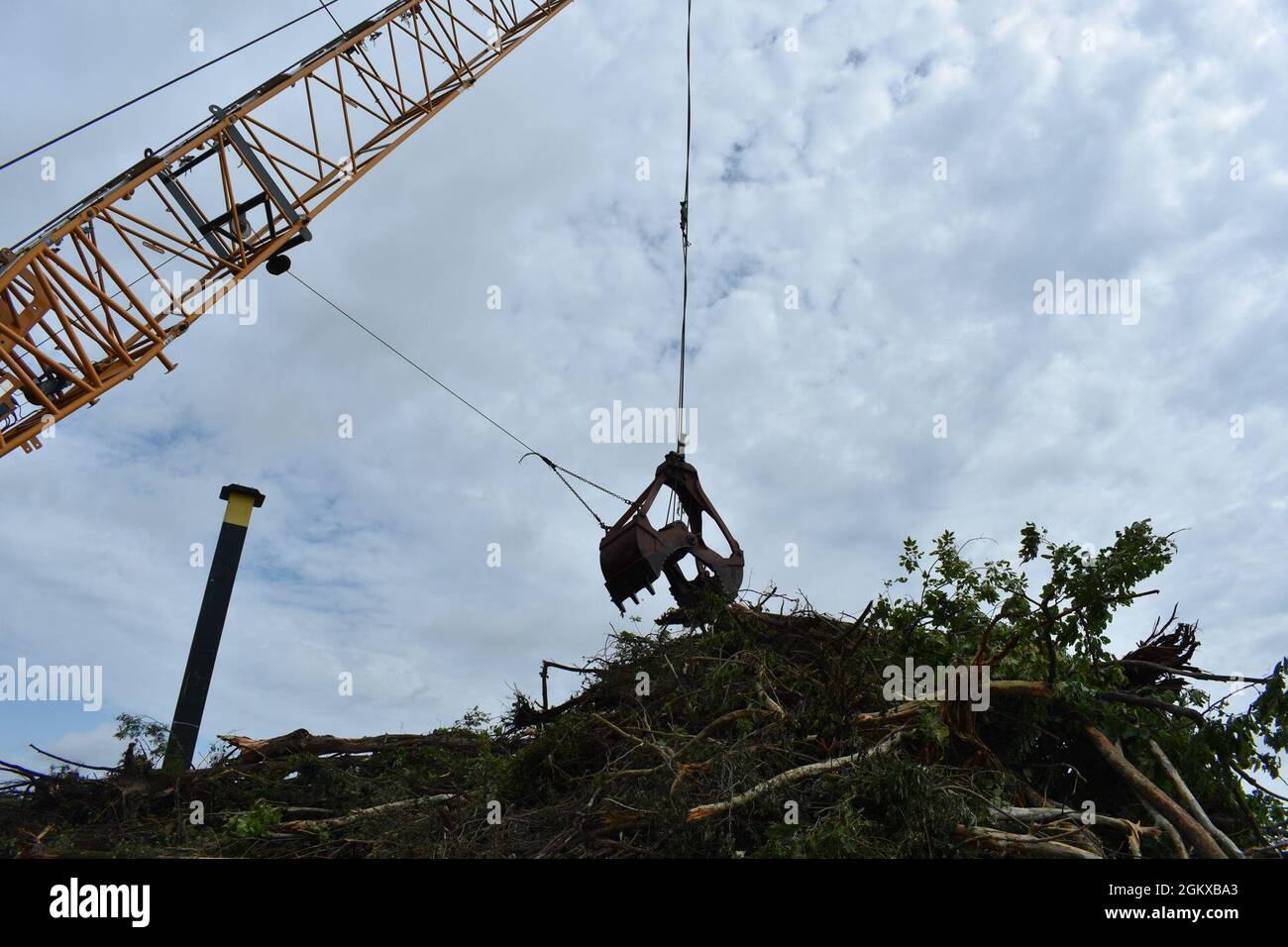 Heavy equipment operators from the U.S. Army Corps of Engineers ...