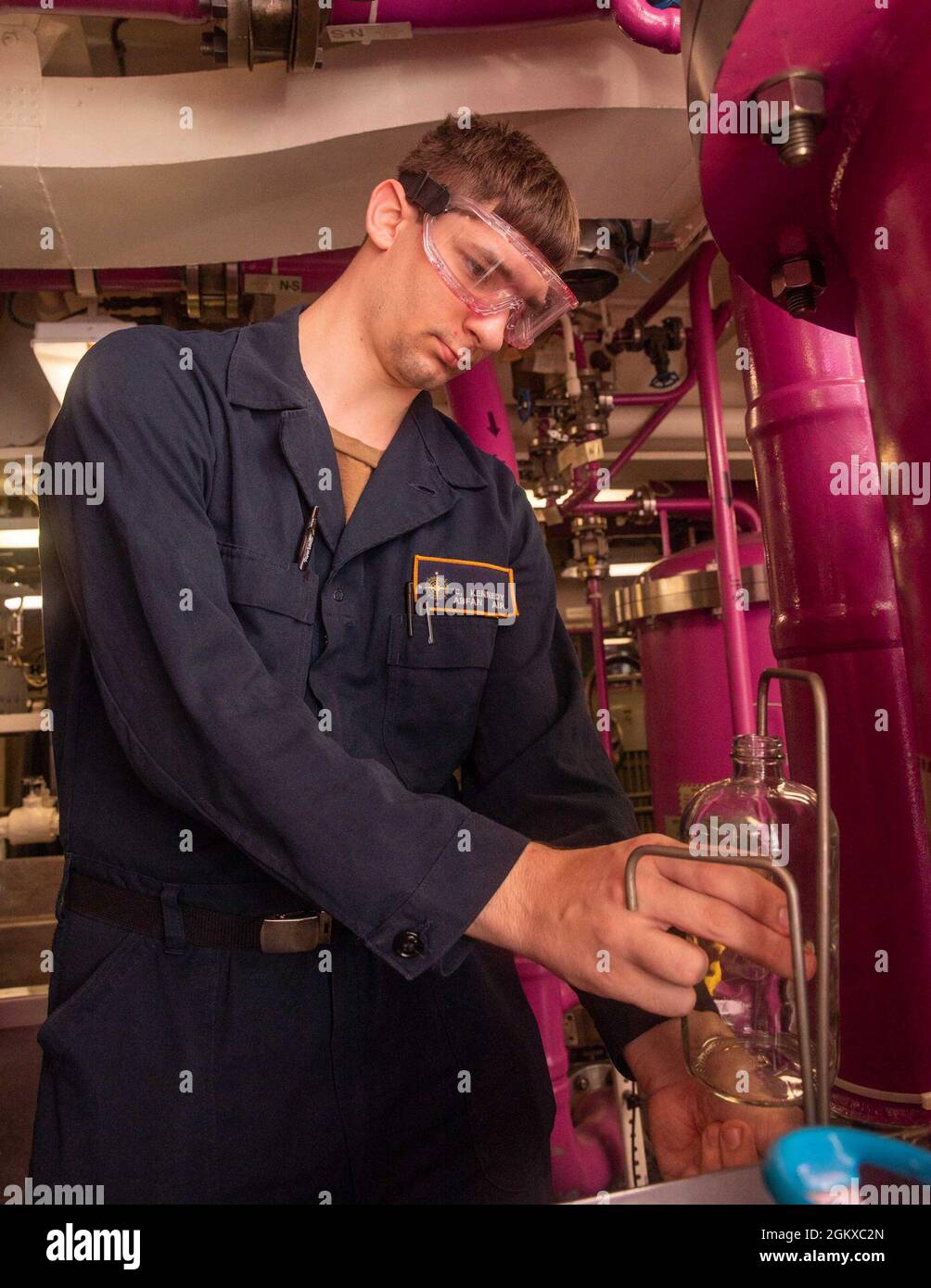 Explosive mate hi-res stock photography and images - Alamy