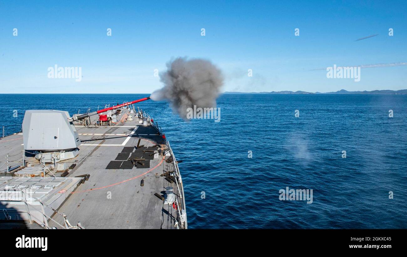 210717-N-HG846-1790 CORAL SEA (July 17, 2021) – USS Rafael Peralta (DDG ...