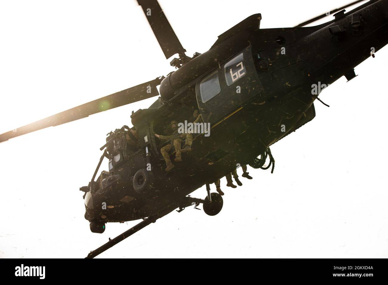 160th Special Operations Aviation Regiment (Airborne) service members ...