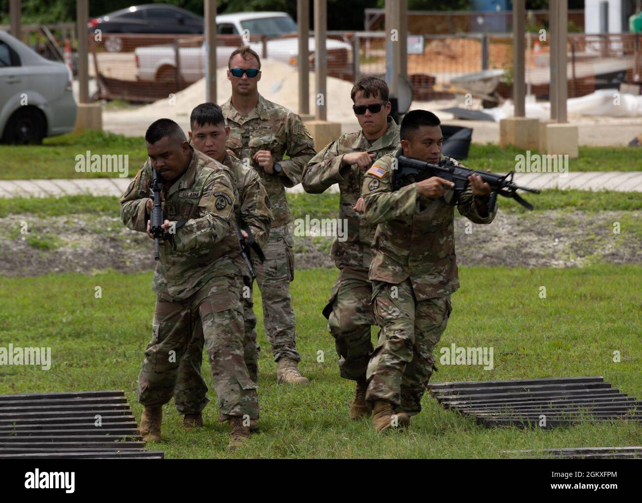 SANTA RITA, Guam – U.S. Army Green Berets with 1st Battalion, 1st ...